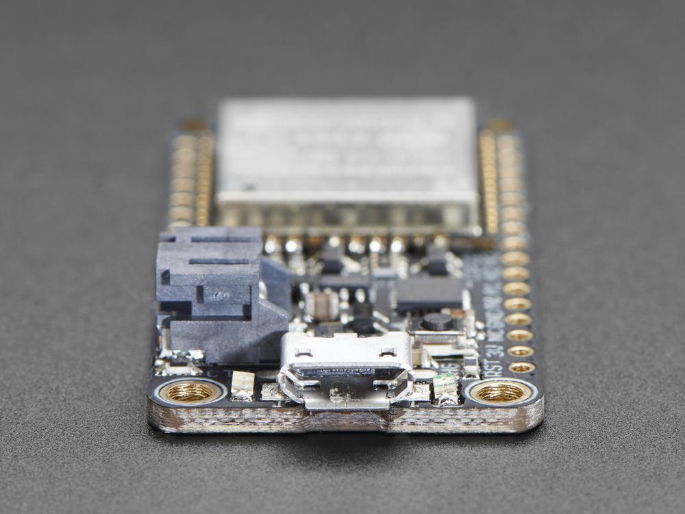 Adafruit HUZZAH32 – Planche à plumes ESP32 - Opencircuit